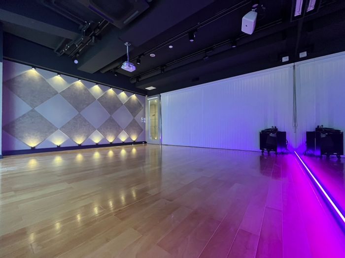 BUZZ福岡本店 | 格安レンタルスタジオ